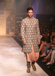 29 Simply Stunning Bandhgala Outfit Styles Make You Look Fantabulous