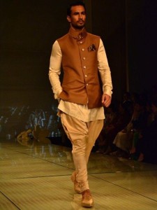 29 Simply Stunning Bandhgala Outfit Styles Make You Look Fantabulous