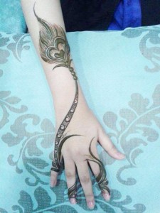 Beautiful Feather Henna Designs You Will Love To Try