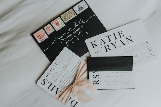 How To DIY Your Own Wedding Invitations