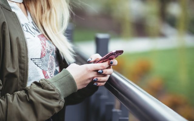 How To Track Someone s Hangout Messages 