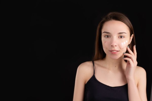 10 Tutorials With Best Tips And Tricks To Wear Perfect Lipstick