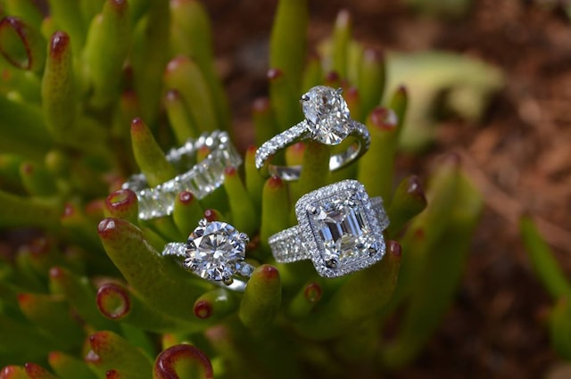 A Contemporary Choice: Lab Grown Engagement Ring Scene