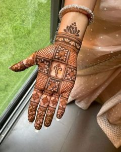 Beautifully Simple : Gorgeous Simple Henna Patterns You’ll Love
